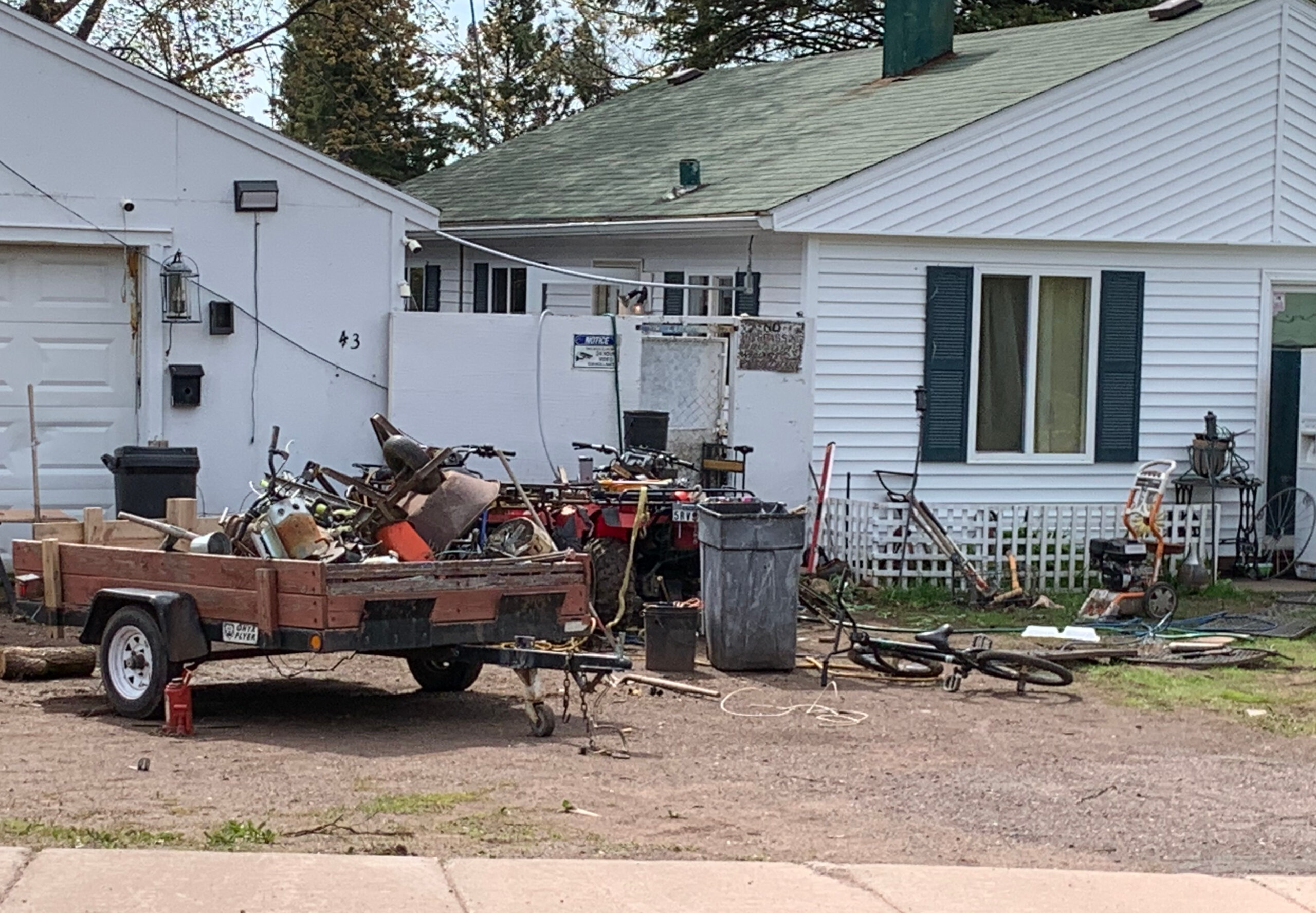 Silver Bay residents raise blight concerns - Duluth Monitor